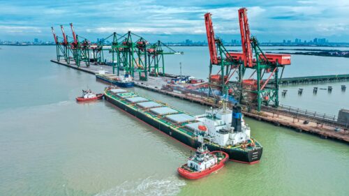 TTL Sambut Kedatangan Kapal Curah MV Danae R - Bisnis Nasional
